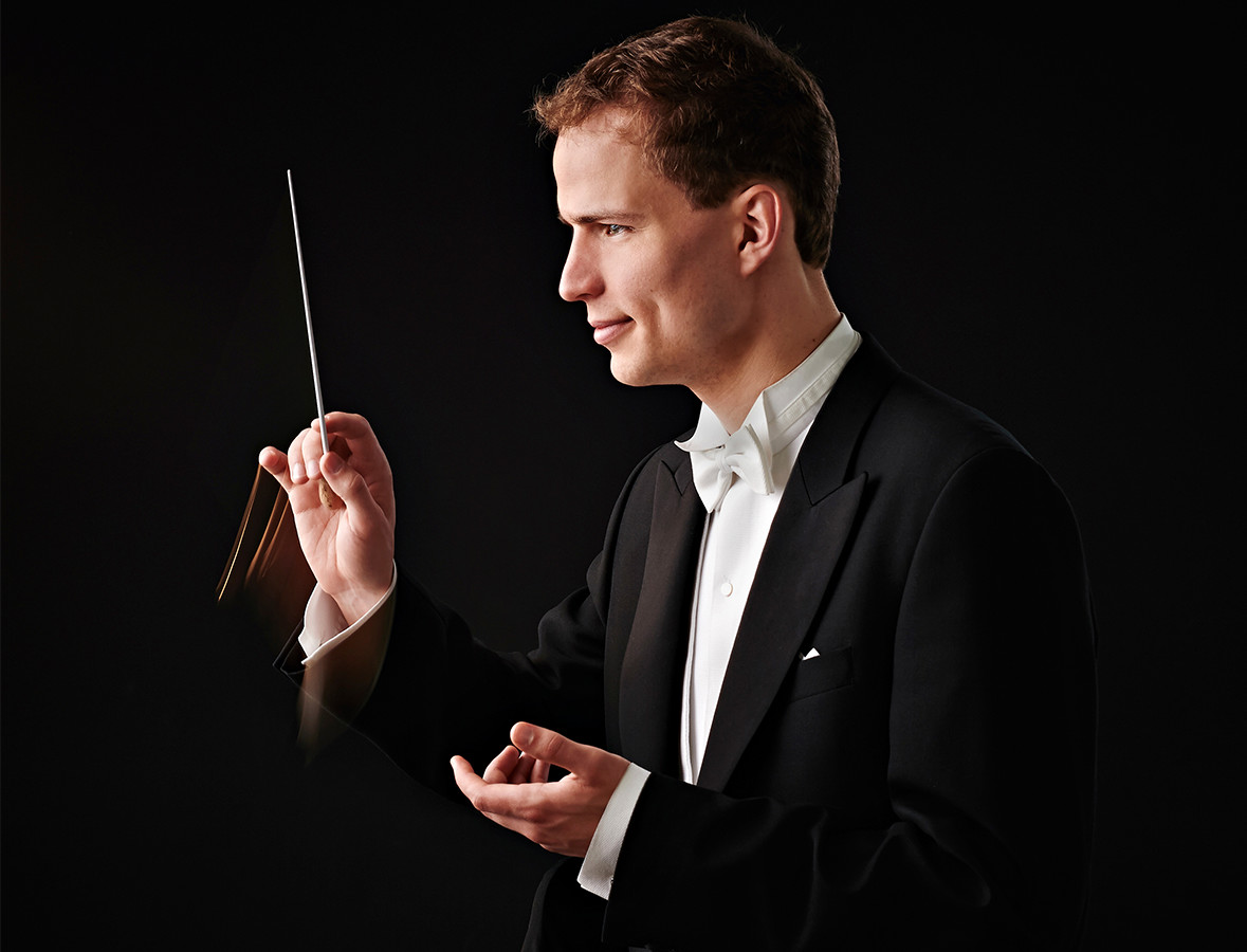 Mikk Murdvee – Violinist & Conductor